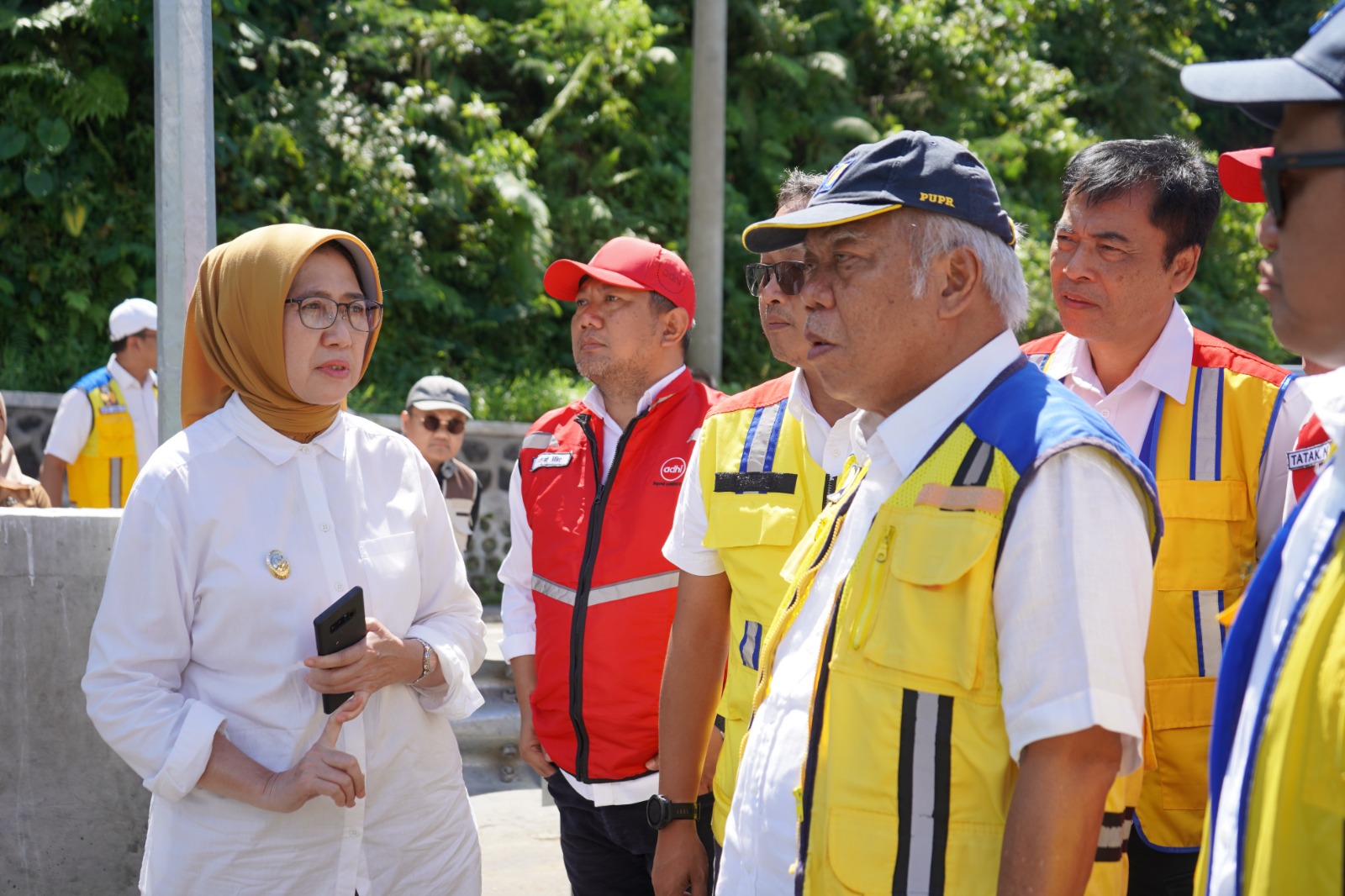 Menteri PUPR Berjanji Bangun Jembatan Glidik Permanen Lumajang – Malang – Pedoman Indonesia